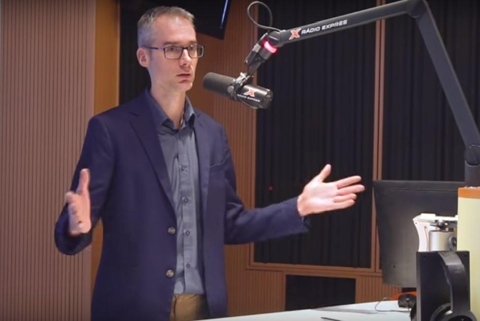 Daniel Milo: ĽSNS spĺňa predpoklady na rozpustenie | Videá | .týždeň ...