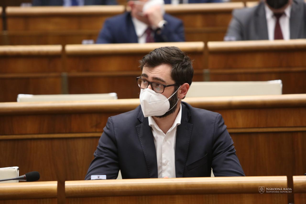 Primátor Nitry Marek Hattas zakladá novú politickú stranu | | .týždeň ...