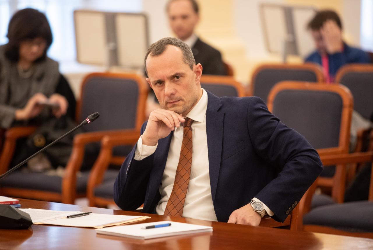 Dobrý právnik, zlý politik. Procházka nezostal svojej povesti nič dlžný ... Dobrý právnik, zlý politik. Procházka nezostal svojej povesti nič dlžný ...