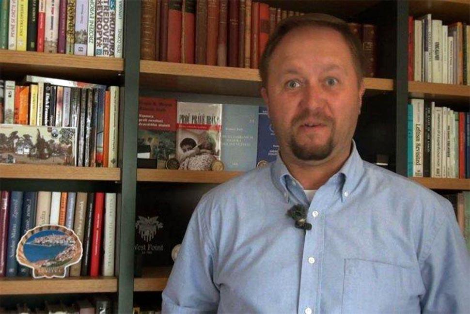 Roman Joch: Clintonová a Trump majú veľké nedostatky | | .týždeň - iný ...