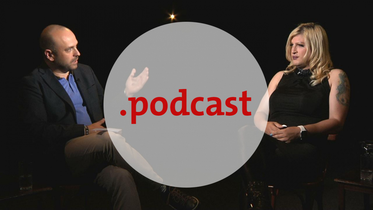 Matia Lenická alias B-Complex: Máš právo byť, kým sa cítiš? | Video ...